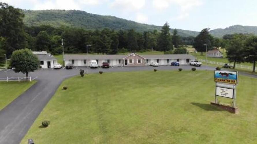 Fox Mountain Inn - Blue Ridge Mountains