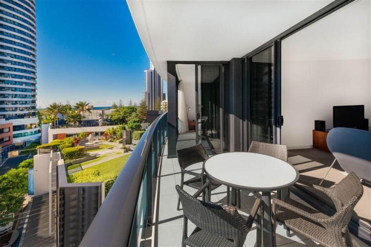 Oracle Resort - Gclr - Broadbeach