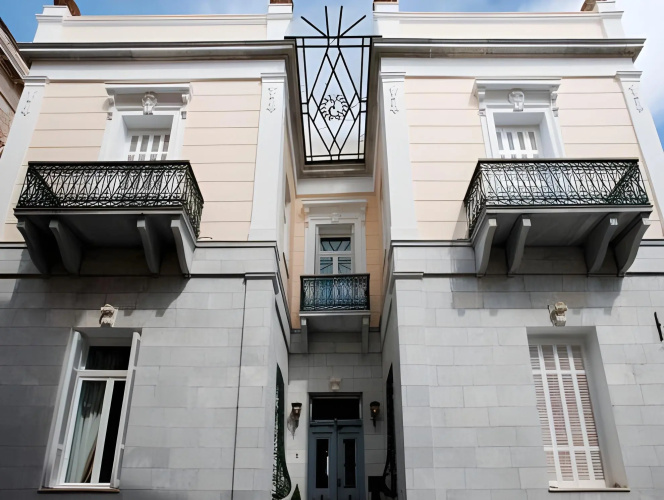 Hotel Ploes - Эрмуполис