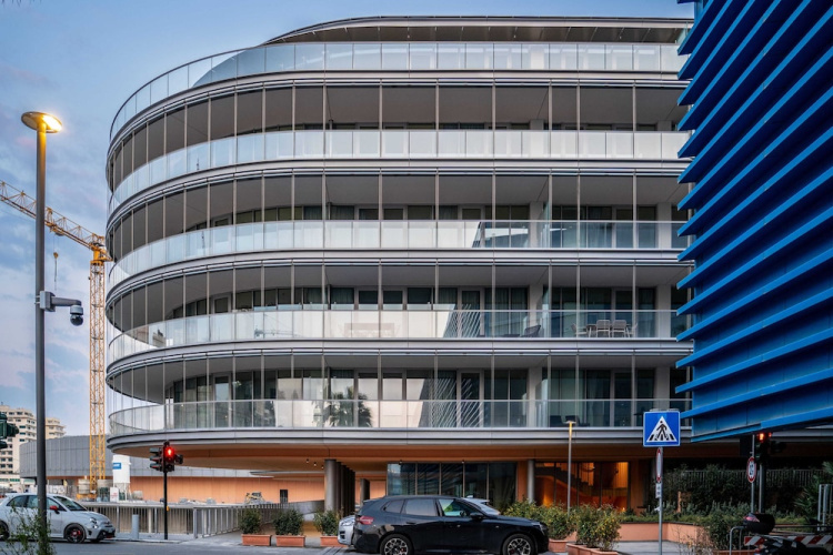 Modern Waterfront Studio Balcony&parking - Genoa
