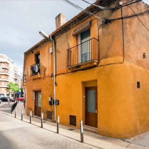 Unique 3 Bed House In Horta By Myrentalhost - Barcelona