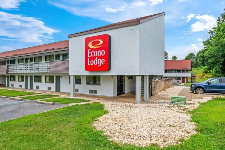 Econo Lodge Hickory - Hickory, NC