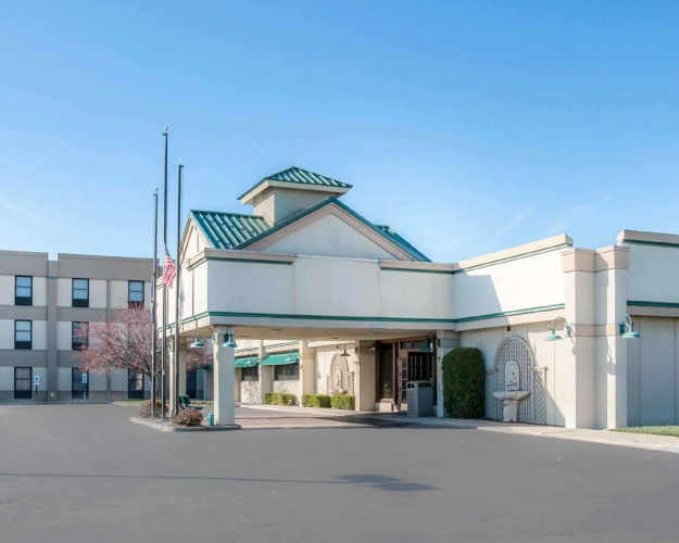 Quality Inn & Suites Monroe - Lake Erie, PA
