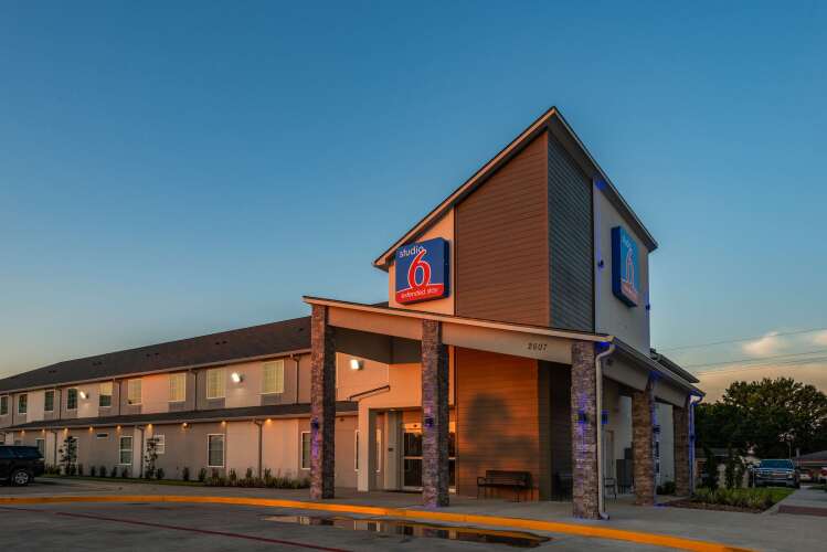 Studio 6 Lake Charles, La - Lake Charles, LA