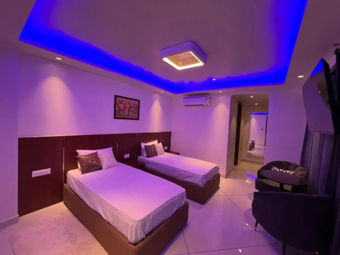 J60 Suites - Delhi