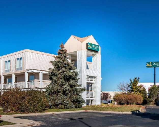 Quality Inn Toledo Airport - Toledo, OH