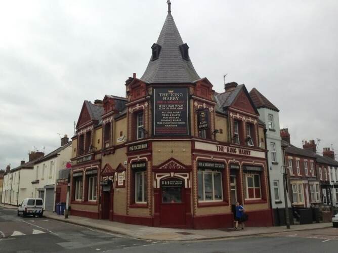 The King Harry Bar & Hostel - Liverpool, UK