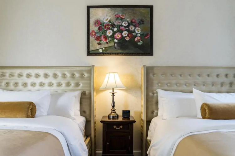 The Mount Vernon Grand Hotel - Ohio