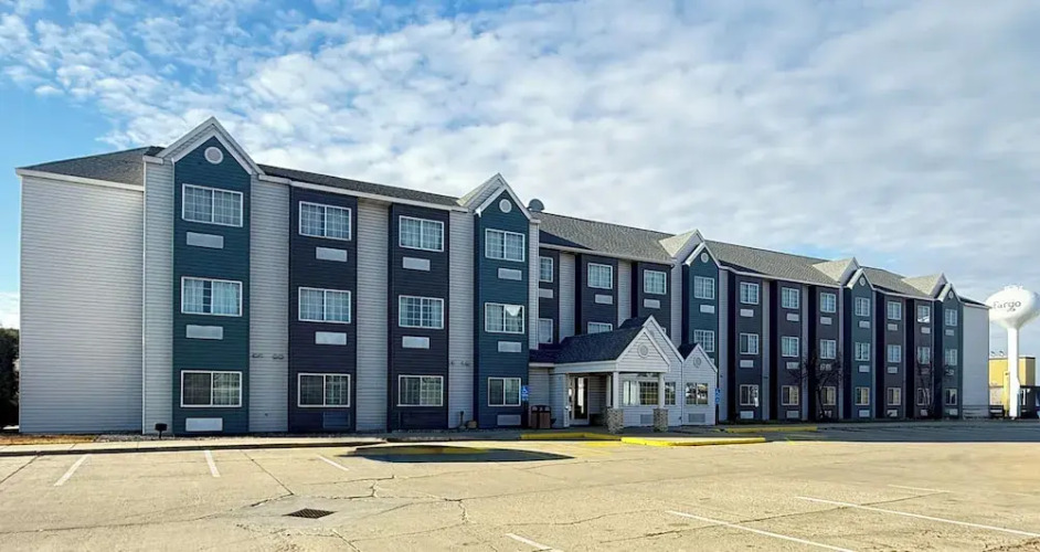 Fargo Airport Inn - Fargo, ND