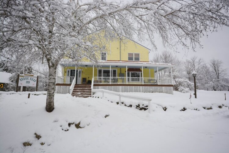 Brook Road Inn - Sunapee, NH