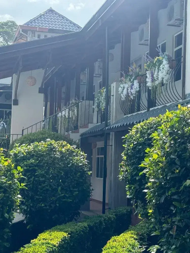 Parti Gras Hotel & Villas En Potrero - Potrero