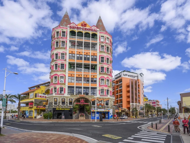 &Monde. Okinawa Arena Condominium - Okinawa