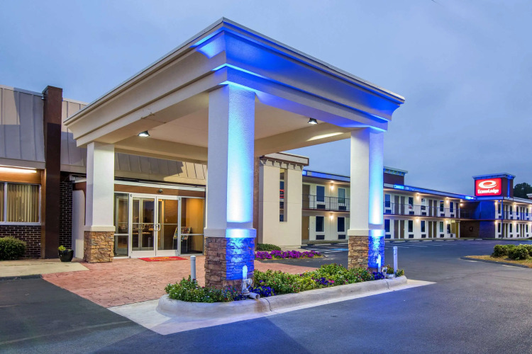 Econo Lodge - Smithfield, NC