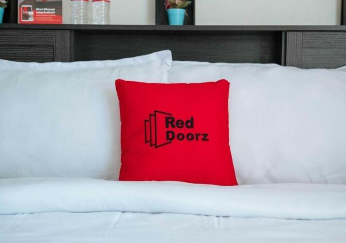 Reddoorz @ Piamonte Apartelle Santo Tomas Batangas - Santo Tomas