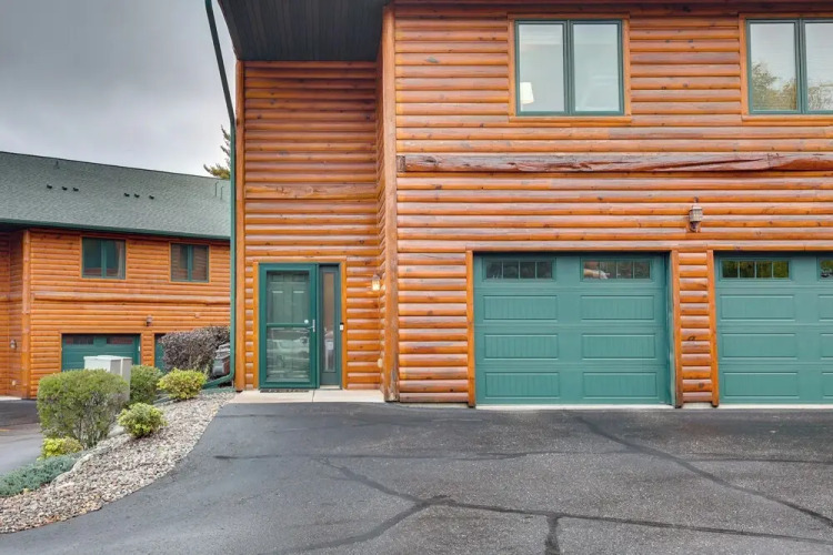 Lake Minocqua Condo W/ Shared Fire Pit! - Minocqua, WI