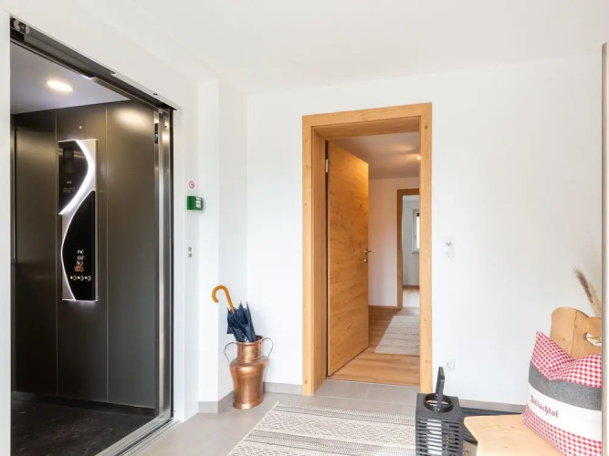 Spacious Apartment In Uderns With Balcony - Uderns