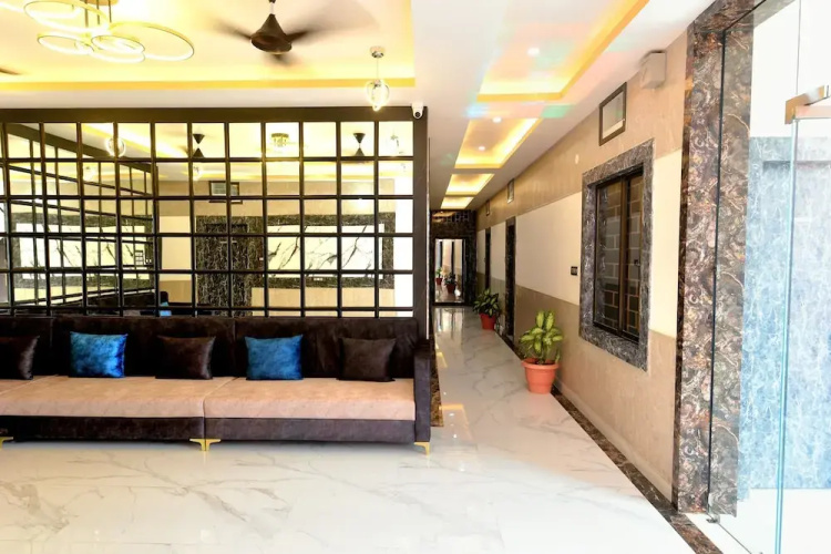 Maya's Nest - Varanasi