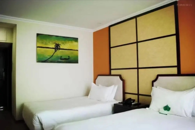 Bintumani Hotel - Freetown