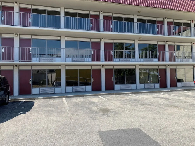 Super 8 By Wyndham Baltimore Northwest - 巴爾的摩