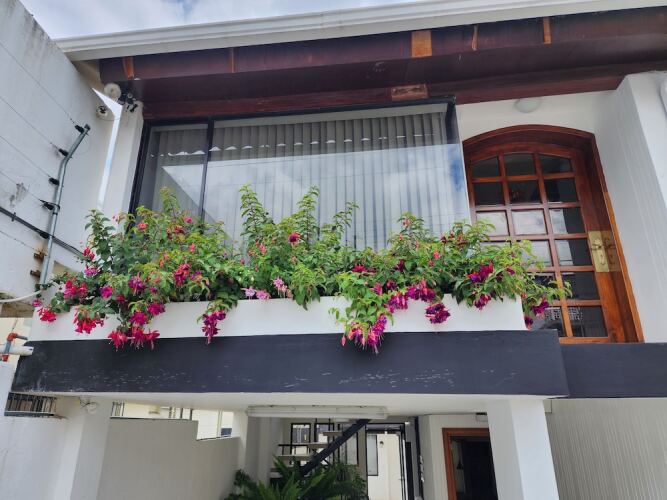 Altamira Apartsuites - Quito