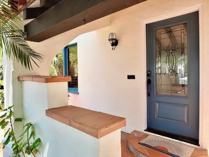 Belmont Shore Coastal Cottage - Cozy Home For 6 - 2 Blocks To Beach - Cypress, CA