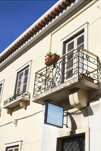 Well'come To The Backyard House - Faro