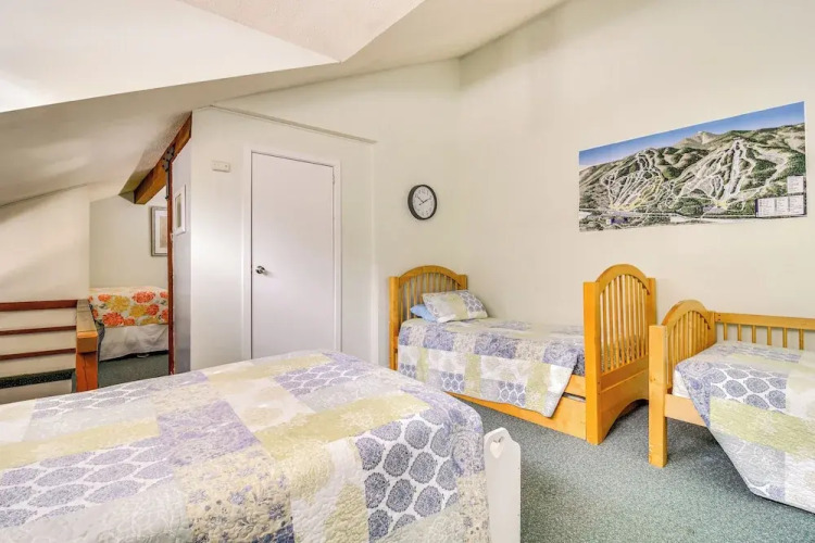 Resort Condo W/ Loft: 1 Mi To Attitash Mountain! - New Hampshire