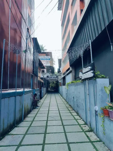 Grace Tourist Home - Kochi