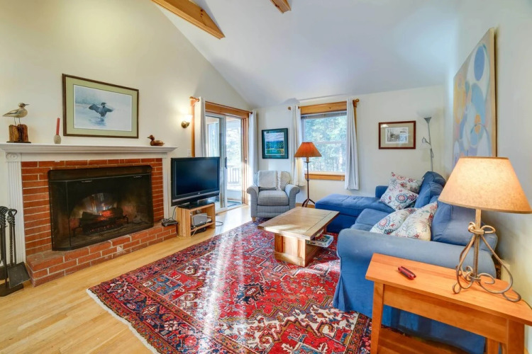 Lakefront Bradford Cottage W/ Dock, Near Skiing! - New London, NH