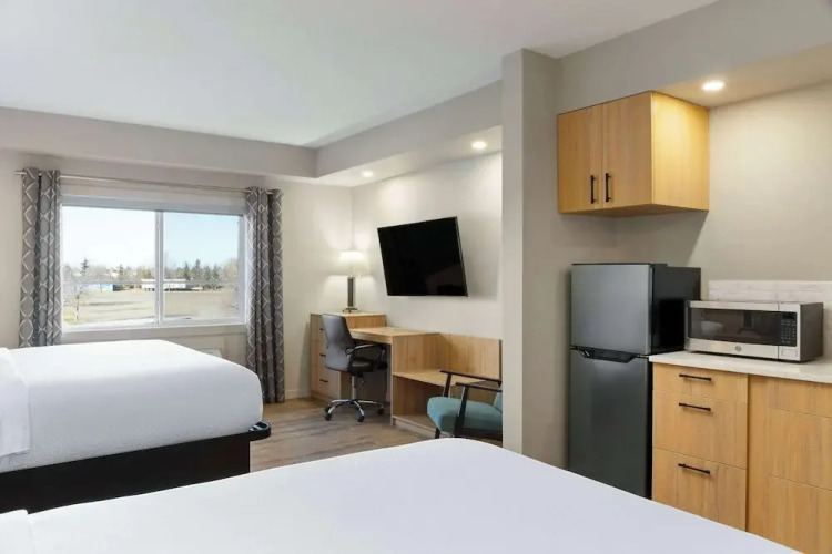 Baymont By Wyndham West Edmonton - Edmonton
