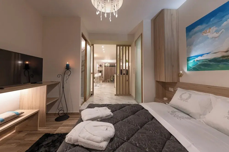 Koukaki Luxury Suites - Athens