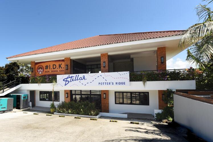 Stellar Potter's Ridge Hotel Tagaytay - Alfonso