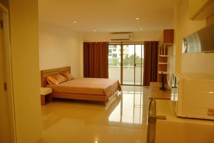 Jomtien Hill Resort Condo By Dan - 芭達雅