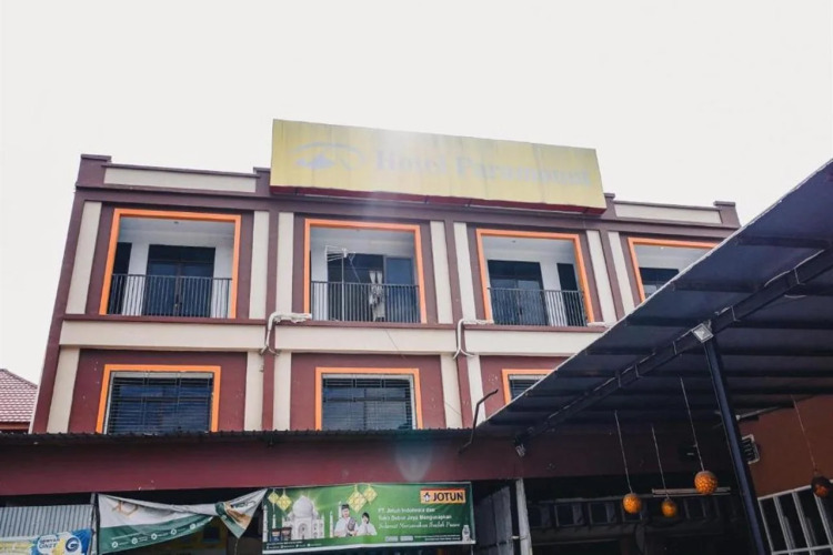 Reddoorz Plus Near Sultan Hasanuddin Airport - Makassar