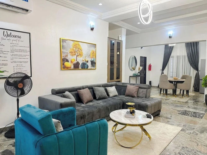 Emiez Apartment And Hotel - Benin City