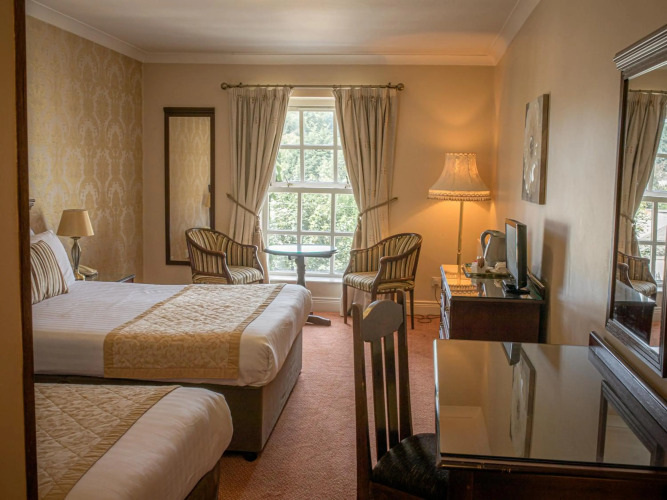 Kee's Hotel - County Donegal