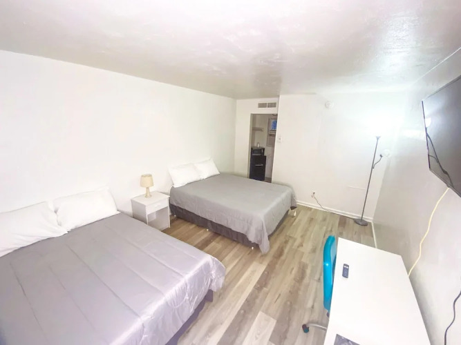 Uptown Suites - Gulfport, FL
