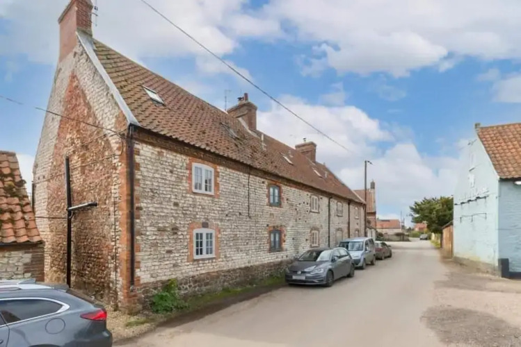 Stunning Driftwood Cottage At Holme-next-the-sea - Hunstanton
