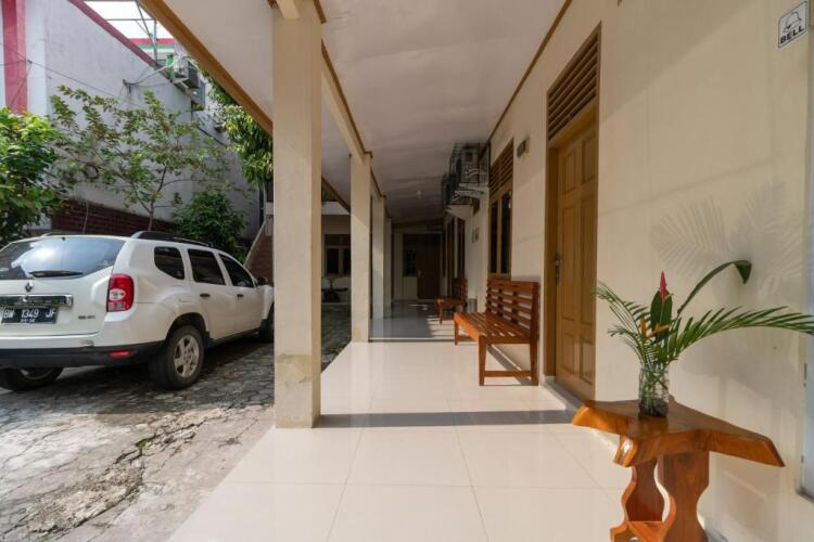 Reddoorz Near Rs Awal Bros Sudirman Pekanbaru - Pekanbaru