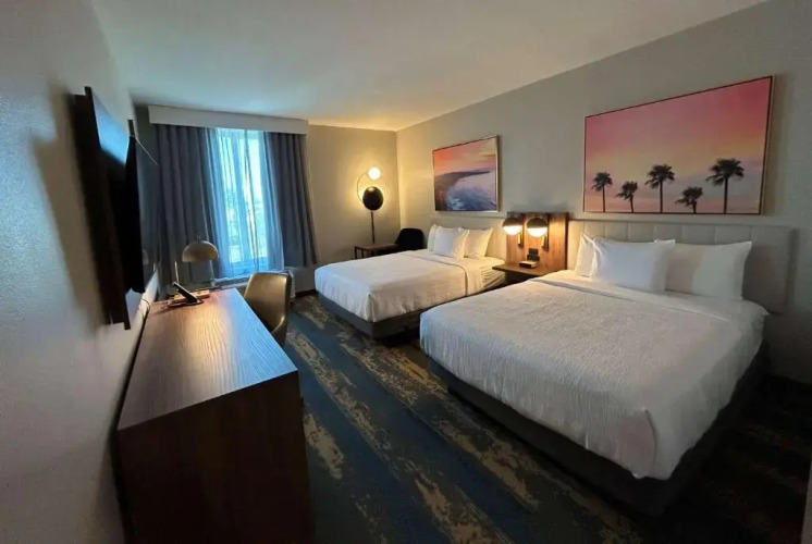 La Quinta Inn & Suites By Wyndham La Habra - Brea, CA