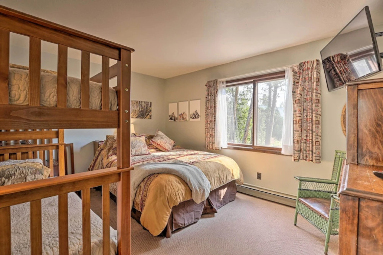 Walk To Town: Updated Frisco Cabin W/ 2 Decks! - Silverthorne, CO
