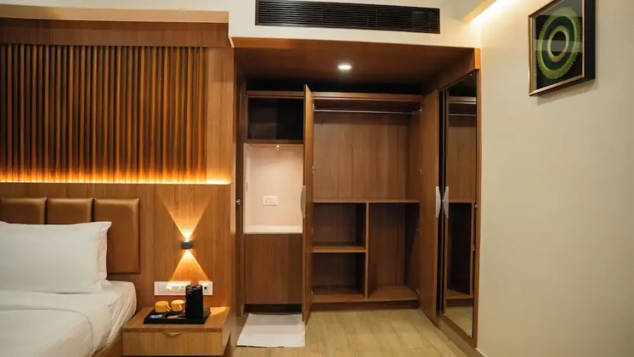 Hotel M7 Plaza - Tiruchirappalli