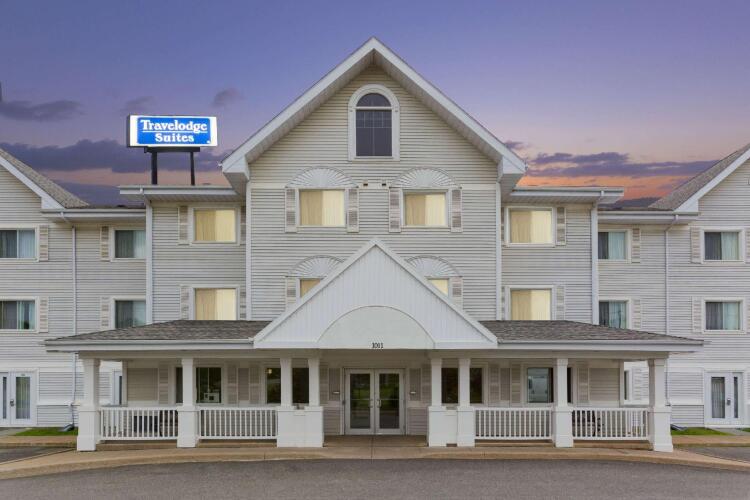 Travelodge Suites By Wyndham Saint John - Saint John