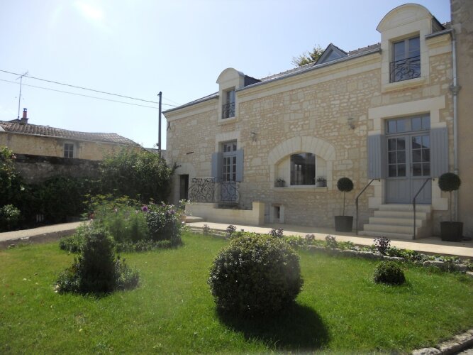 Manoir D'orbe - Montreuil-Bellay