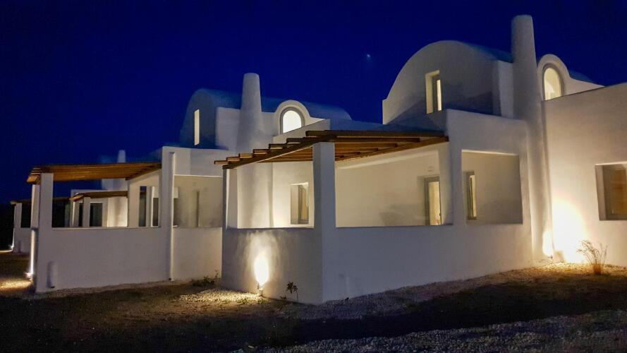 Bianco Diverso Suites - Santorini