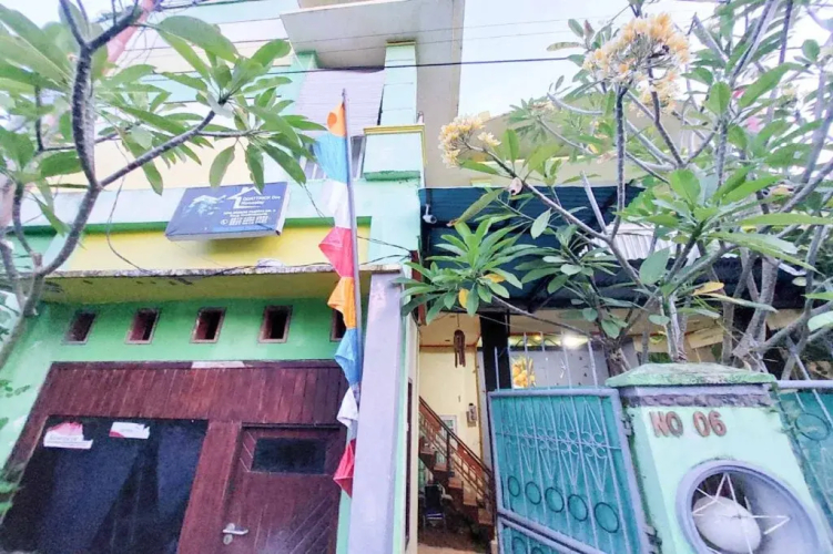 Quattrick Dee Homestay Mitra Reddoorz - West Papua