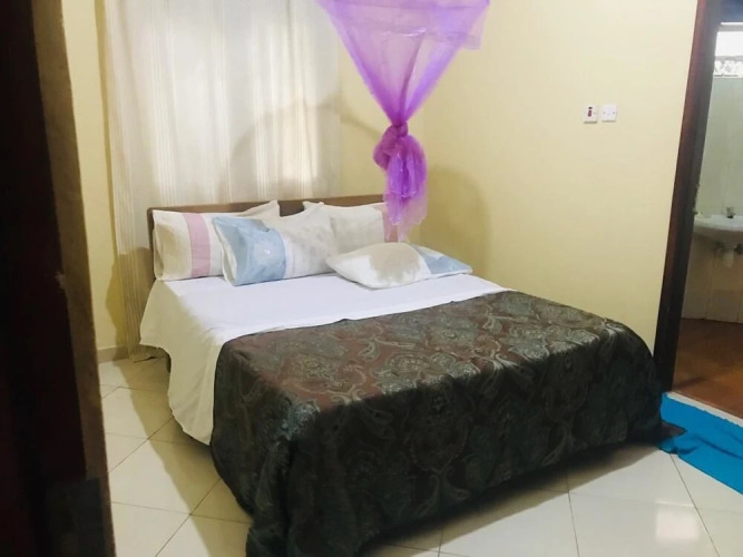 Natures Guesthouse - Kampala