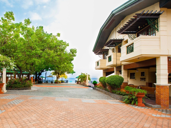 By The Sea Resort Hotel - Olongapo