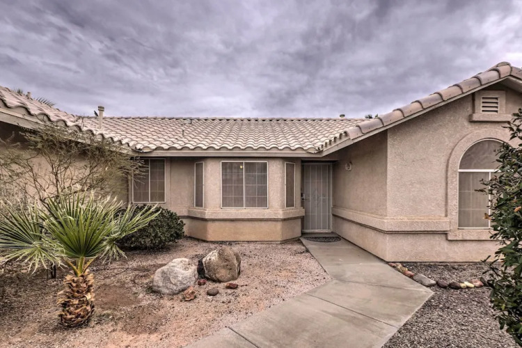 Fort Mohave Home W/ Hot Tub: 4 Mi To Co River! - Laughlin, NV