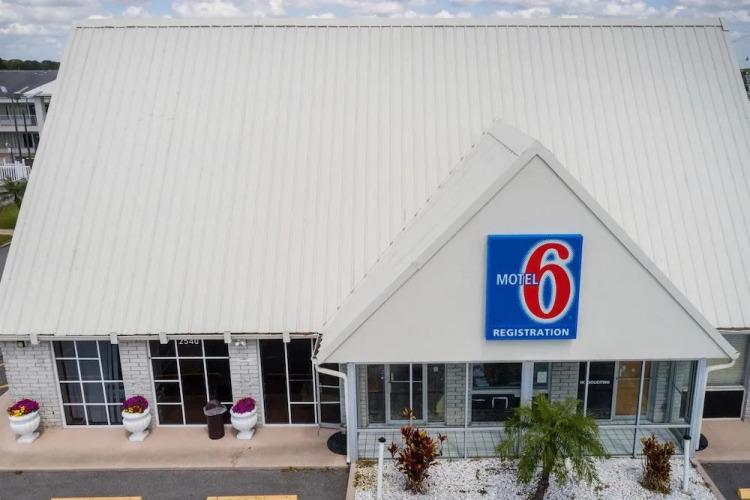 Inn & Suites Of Englewood - Englewood, FL